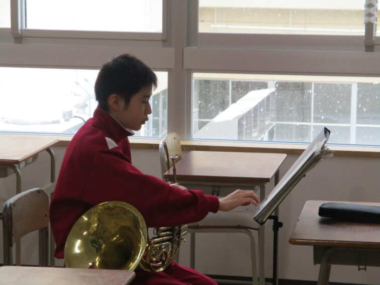 冬休み 部活動（吹奏楽部）｜高岡市立高陵中学校